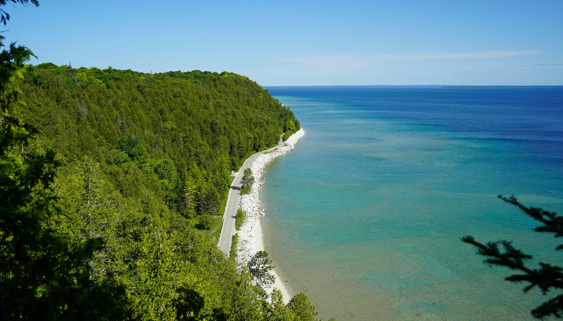 How to Take a Perfect Day Trip to Mackinac Island: One Day Itinerary